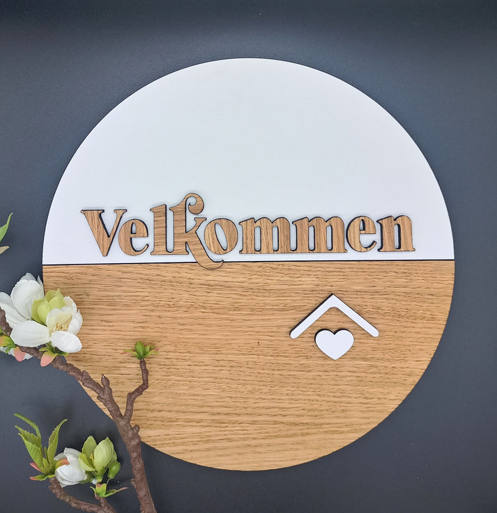 Skilte til hjemmet - Velkommen i hvid og sort 25 cm – bykrums.dk